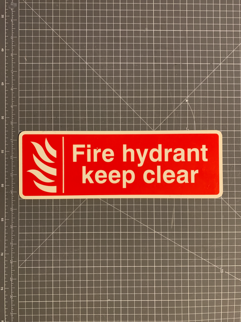 Fire Hydrant Keep Clear Sign - 300x100mm photoluminescent